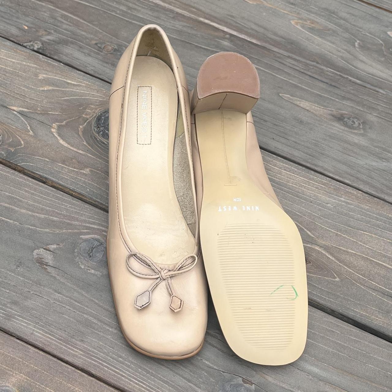 Maison Margiela Women's Cream Courts | Depop