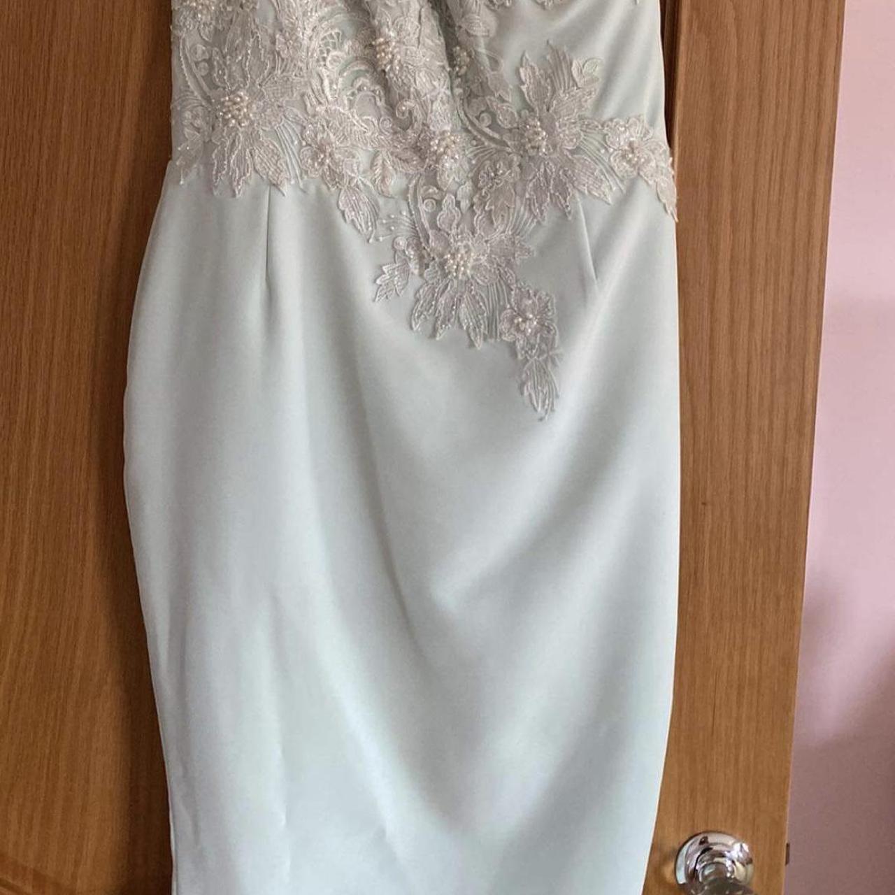 Mark melia bespoke dress and fascinator worn once... - Depop