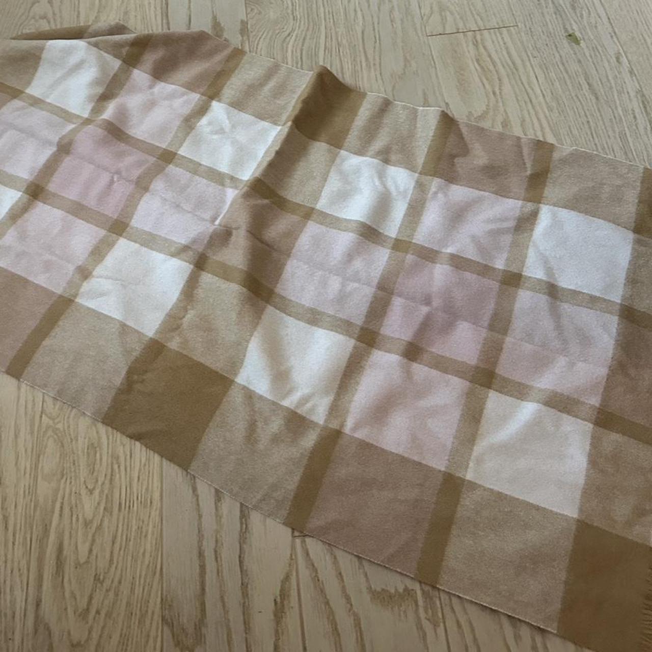 Four scarves - Depop