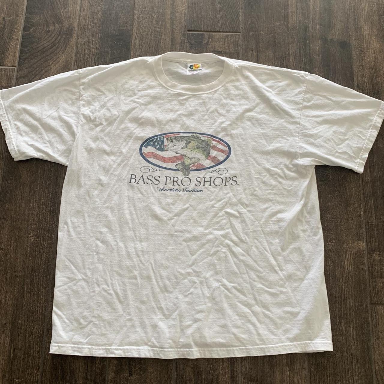 VINTAGE BASS PRO SHOPS TEE Size 2XL but fits like... - Depop