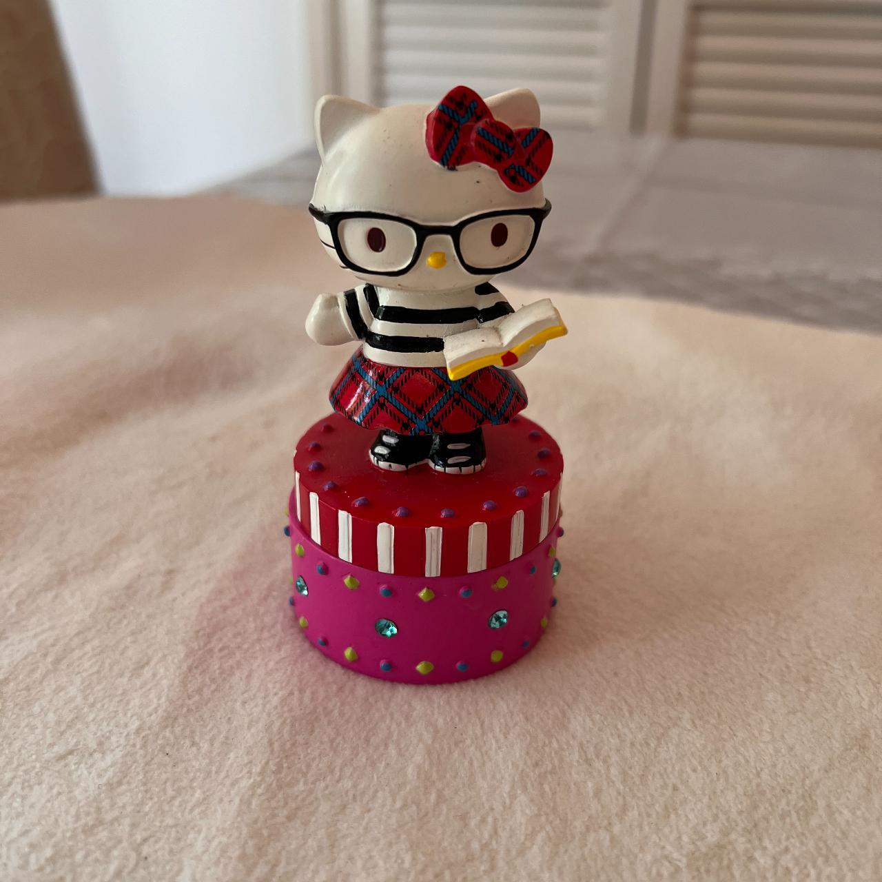 Sanrio Hello Kitty Trinket Case Height: 4" - Depop