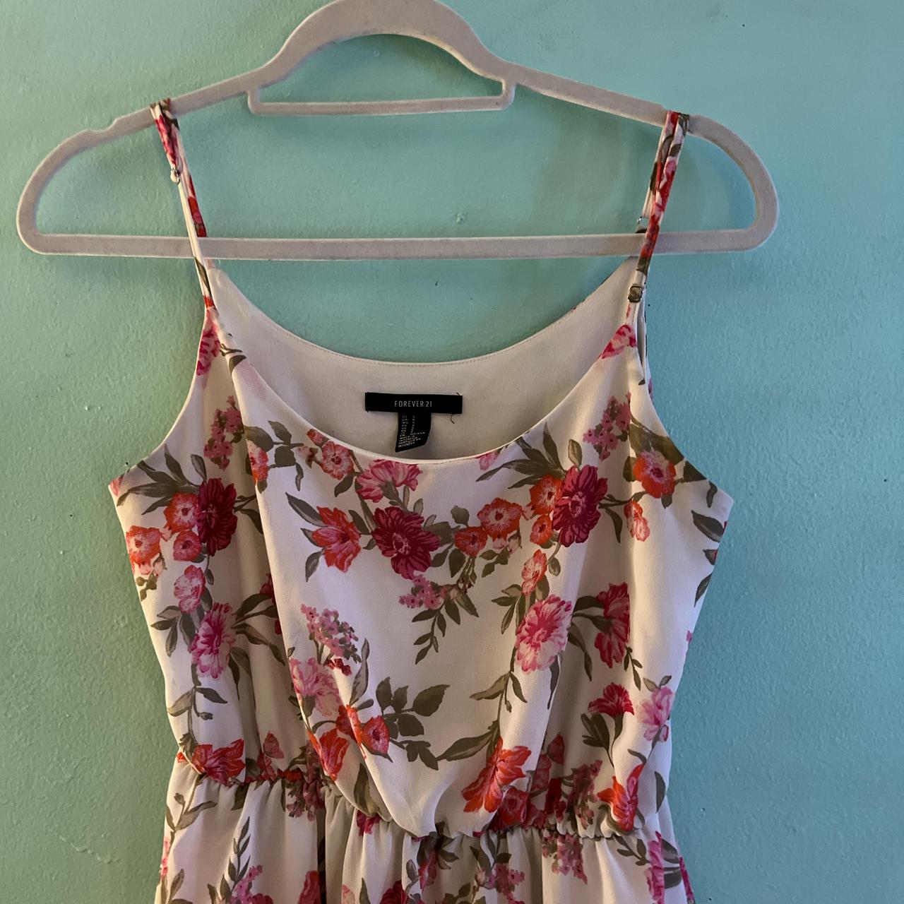 Forever 21 Spring Dress Size Small Floral print - Depop
