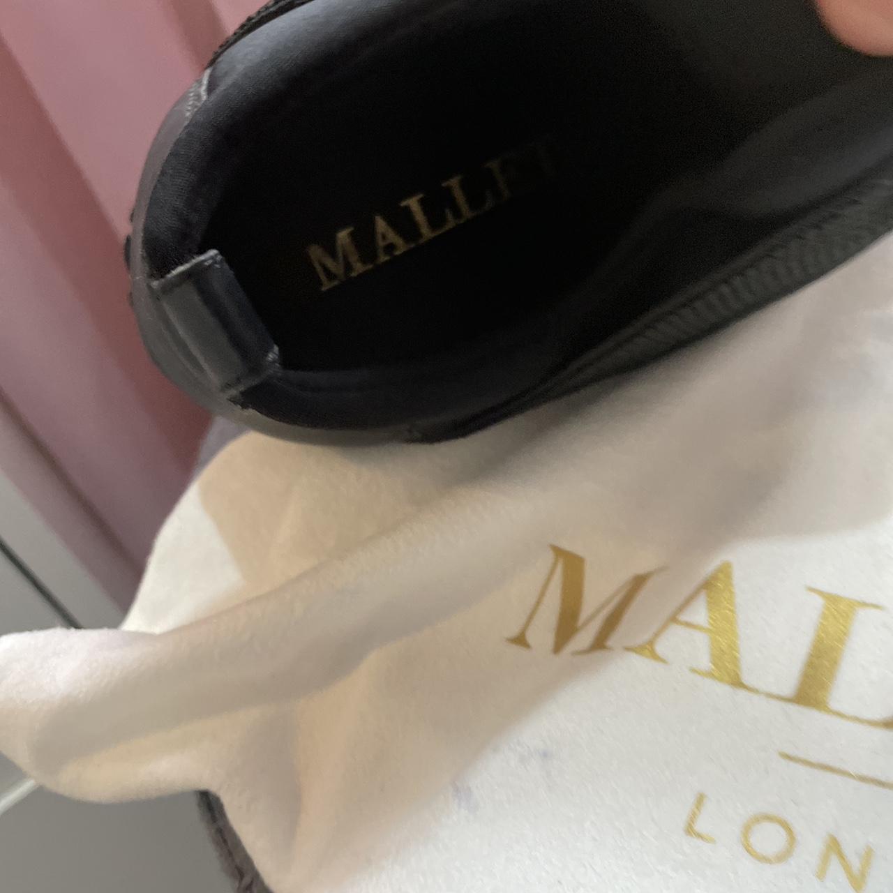 Unisex black boat mallets 6 Small scuff on front as... - Depop