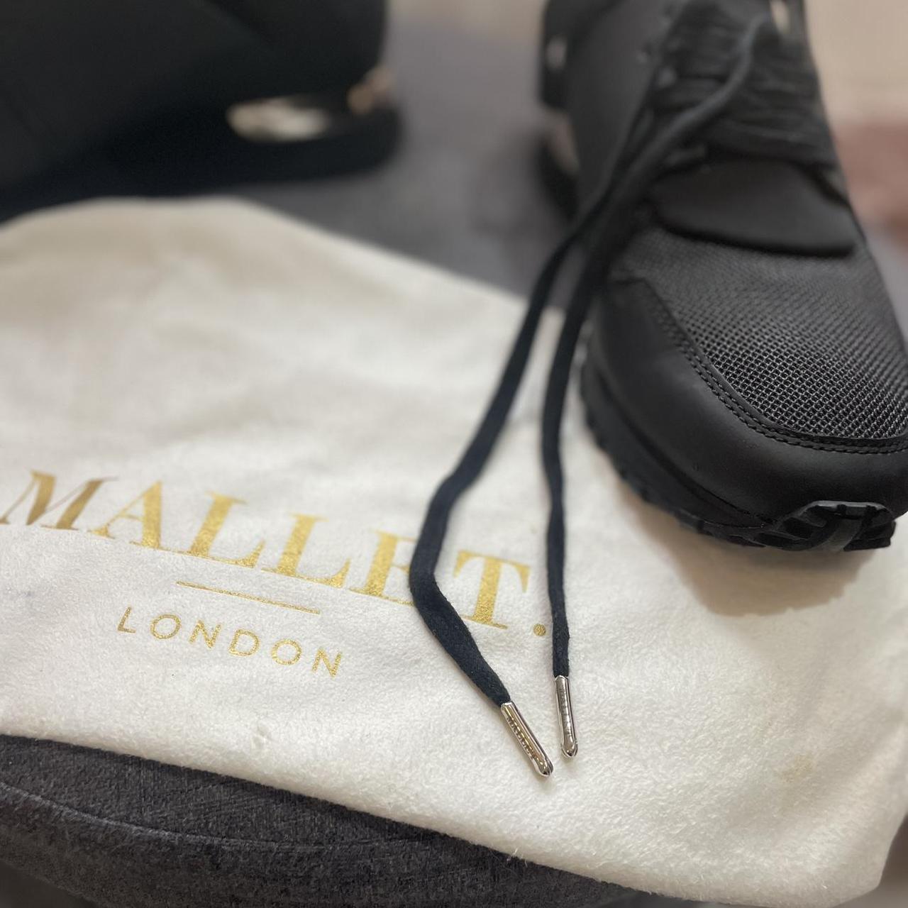 Unisex black boat mallets 6 Small scuff on front as... - Depop