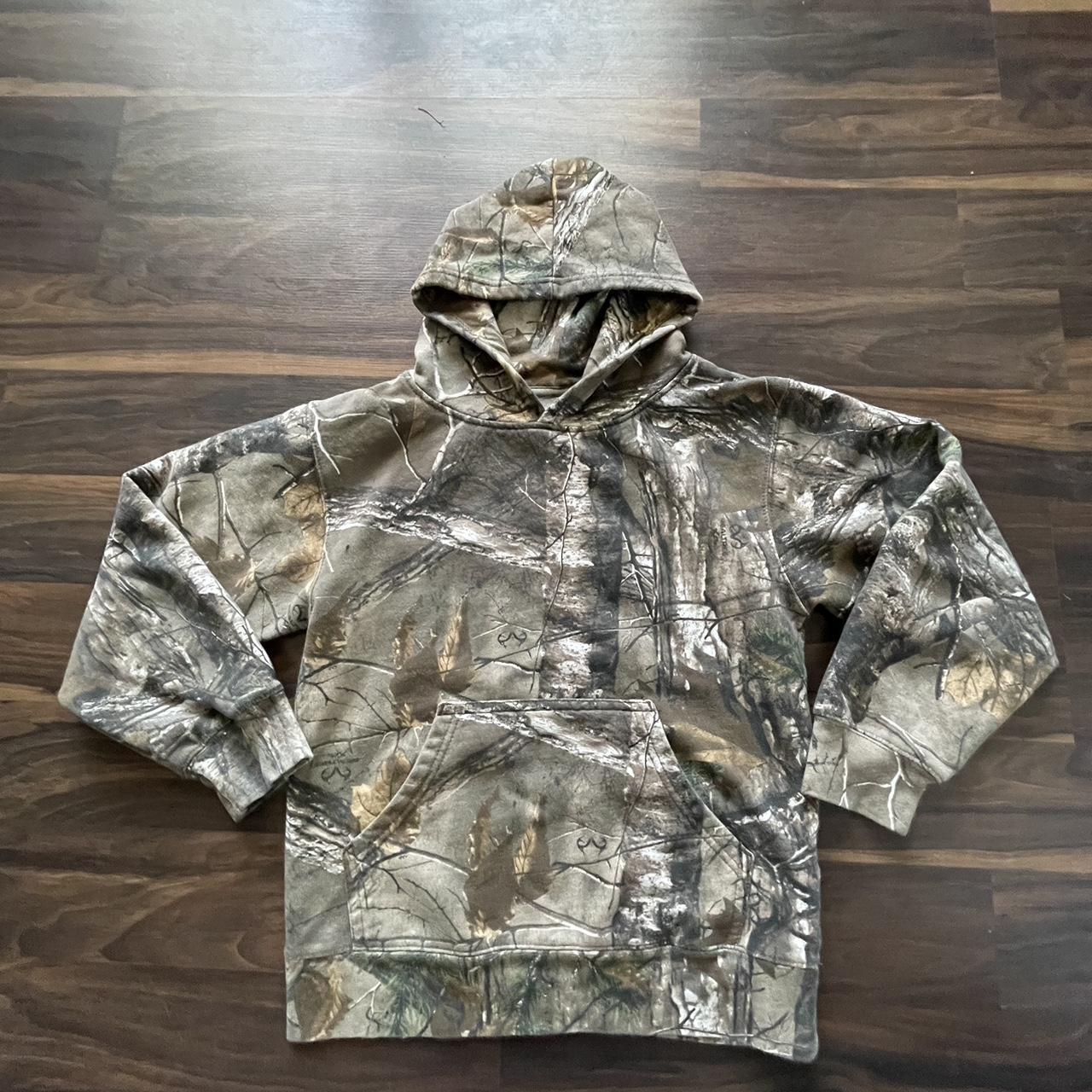Youth large: very small, realtree, hoodie - Depop