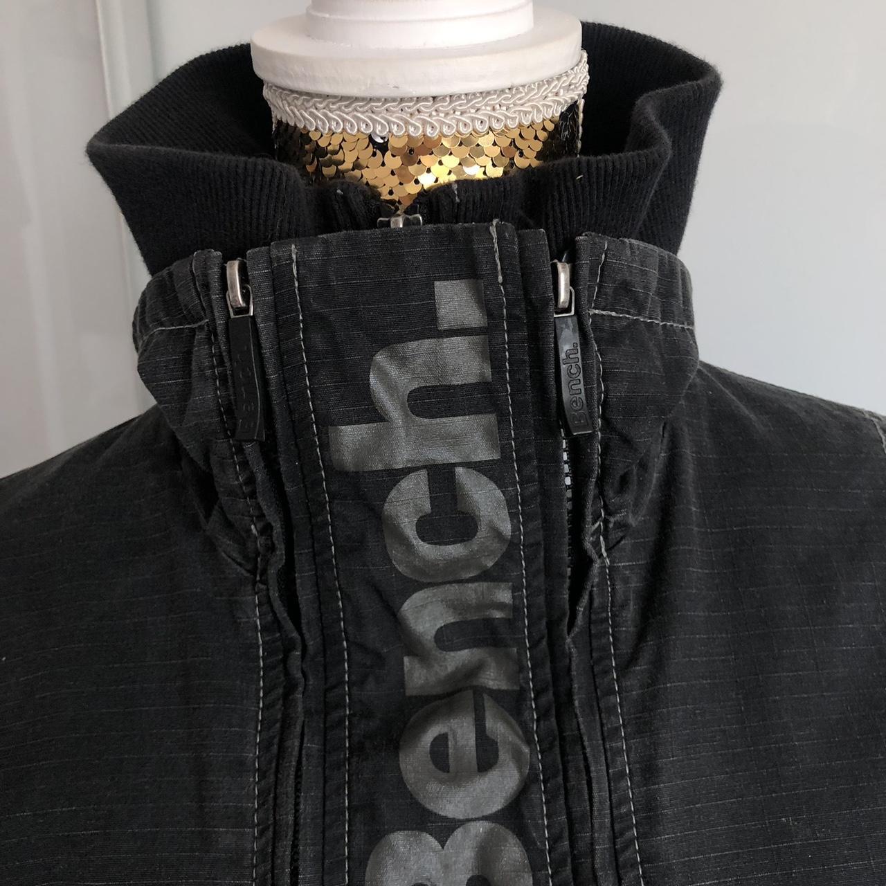 Y2K Bench Jacke / Übergangsjacke Verschieden... - Depop