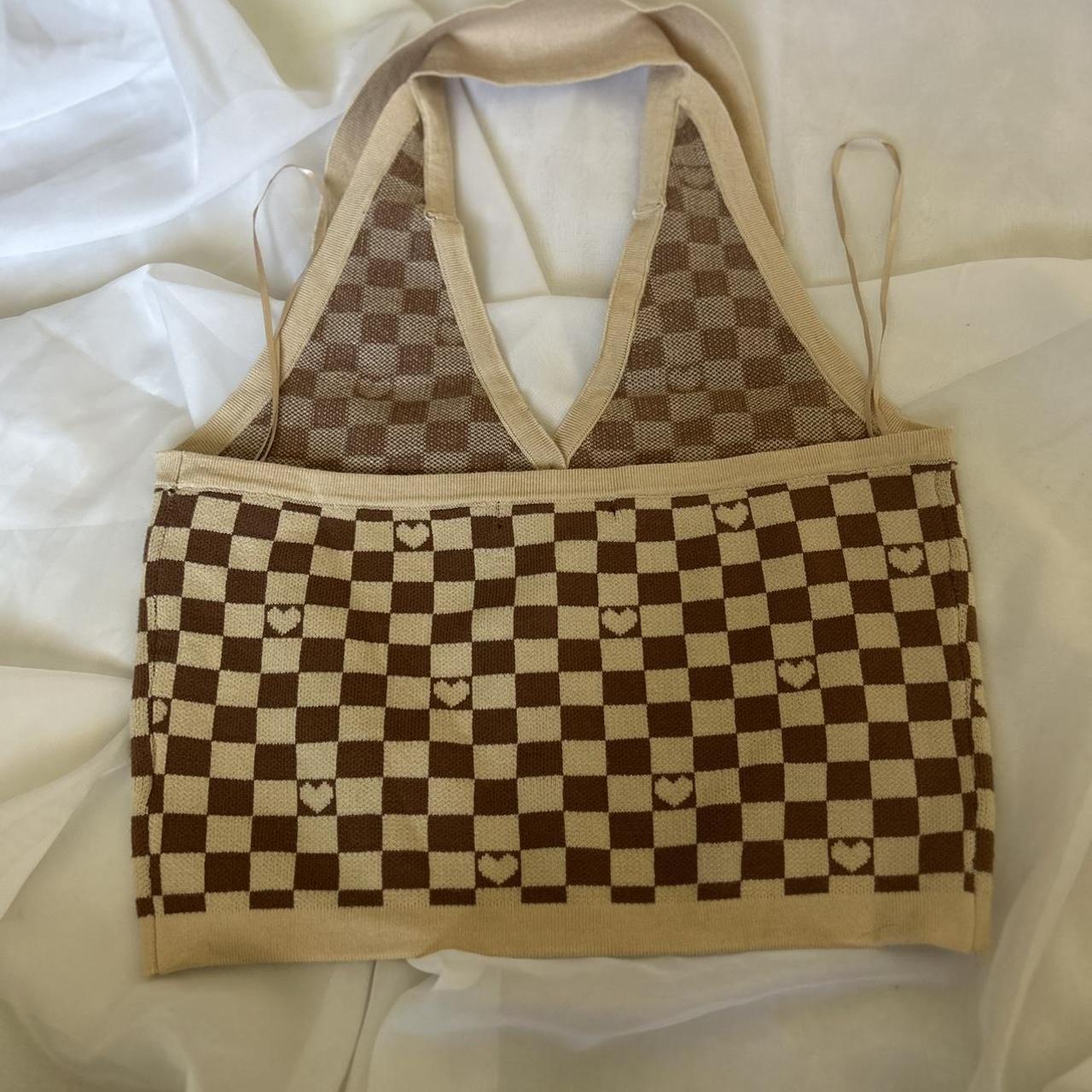 Checkered halter top with hearts - Depop