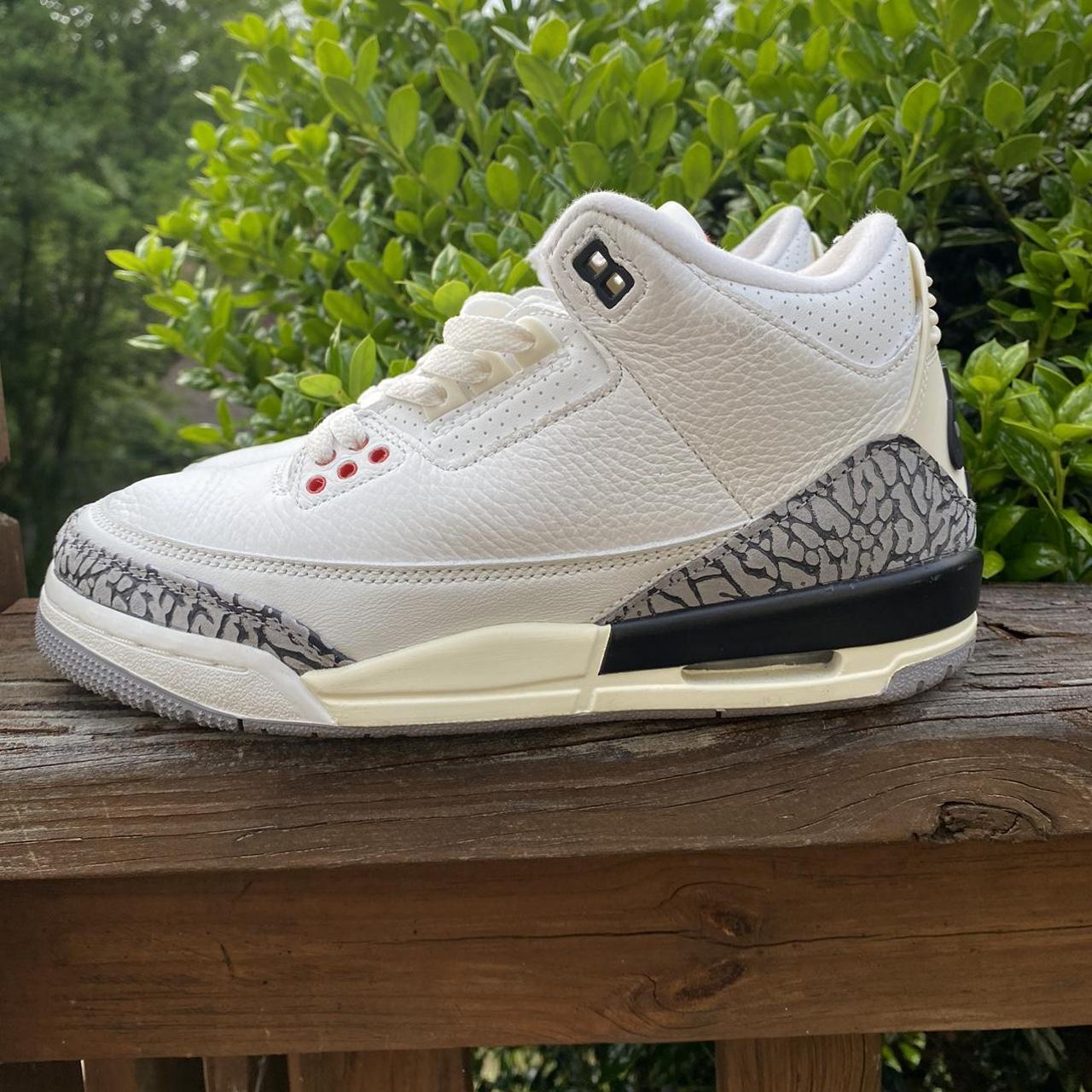 Jordan Men's White and Cream Trainers | Depop