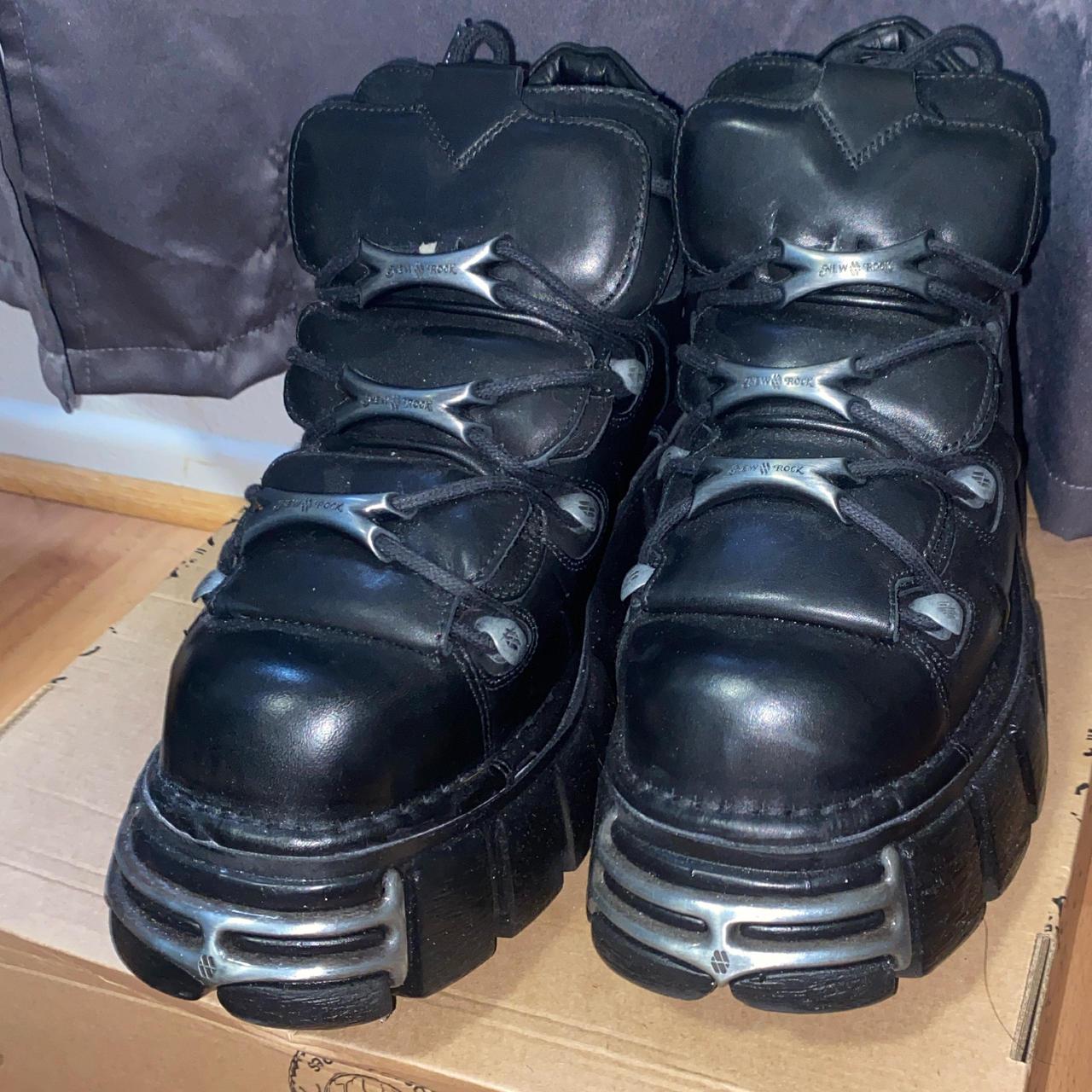 DM BEFORE BUYING!!! New rocks, MEN SIZE US 11, brand... - Depop