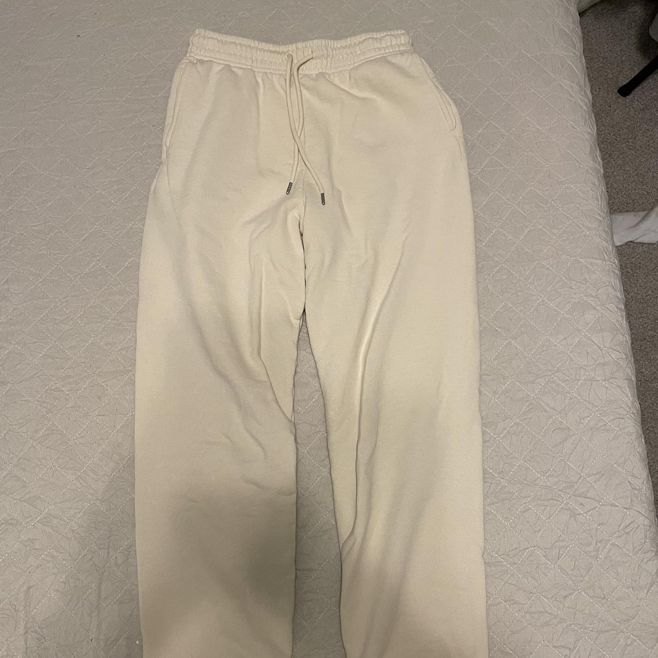 UNIQLO Women's Cream Joggers-tracksuits | Depop
