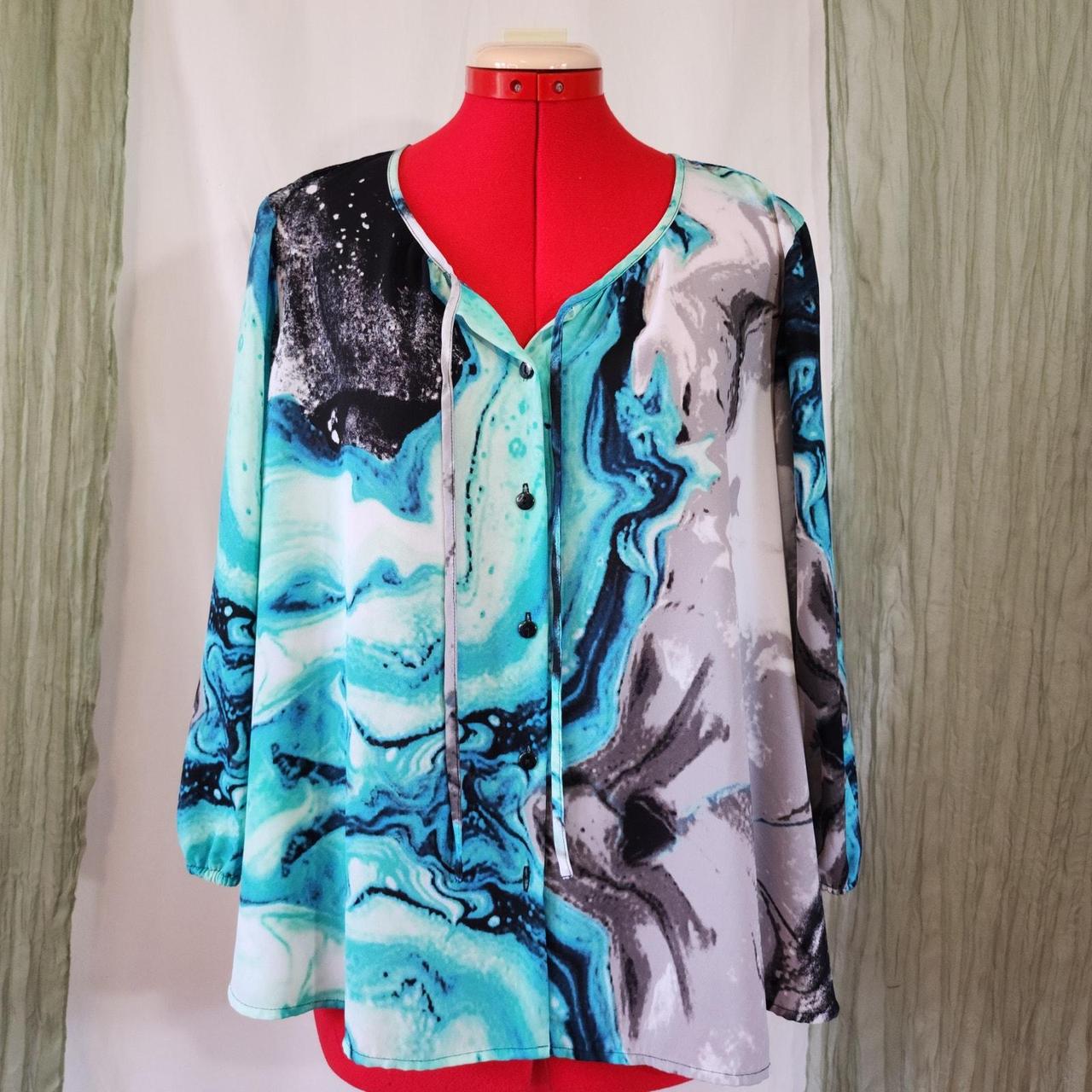 Valerie Stevens Blue Oversize Relaxed Blouse Size... | Depop