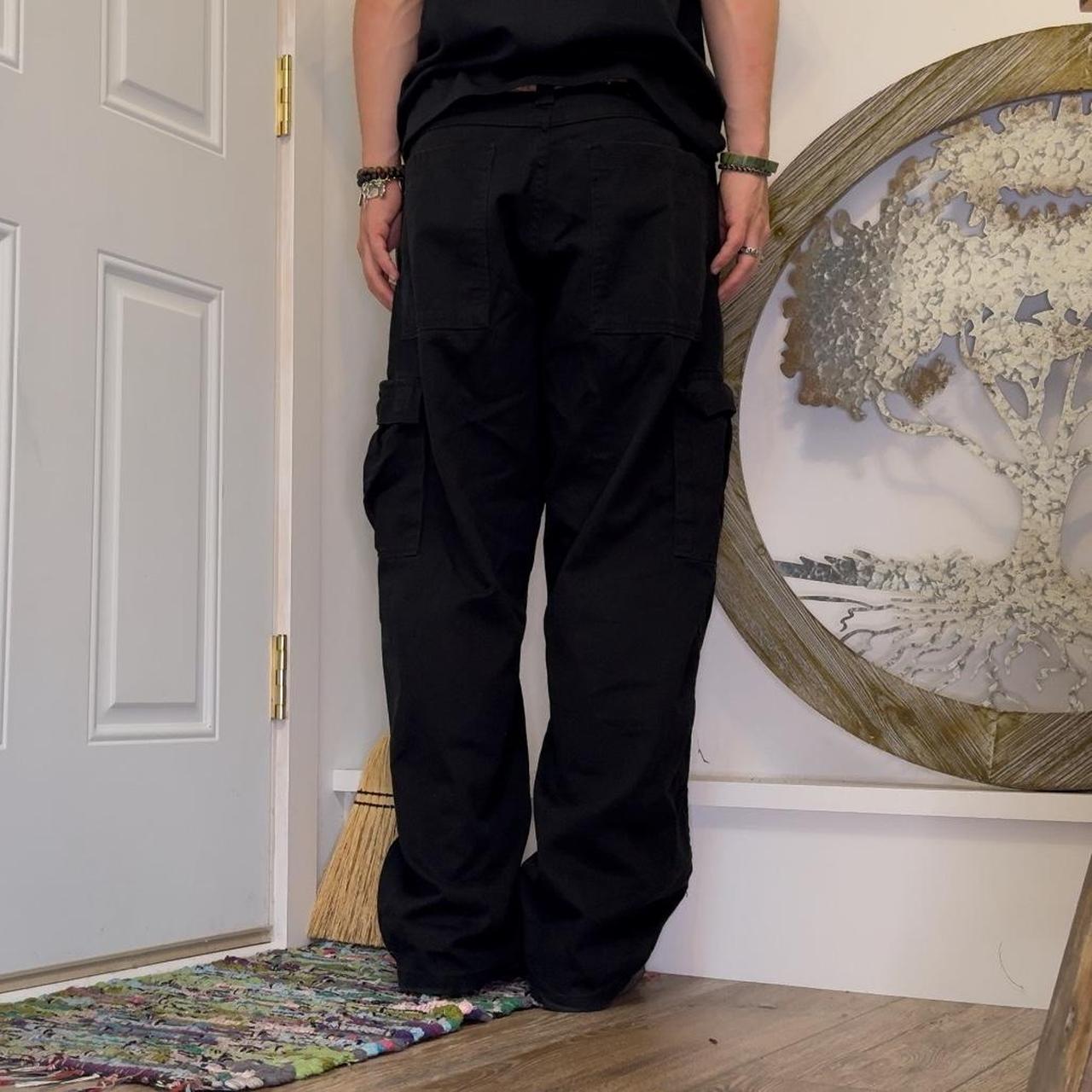 perfectttt black wrangler cargos 34”x30” with the... - Depop