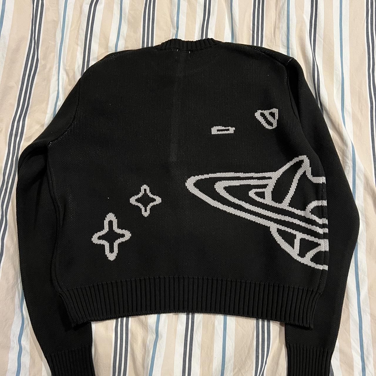 Broken planet knit sweater Only washed, never... - Depop