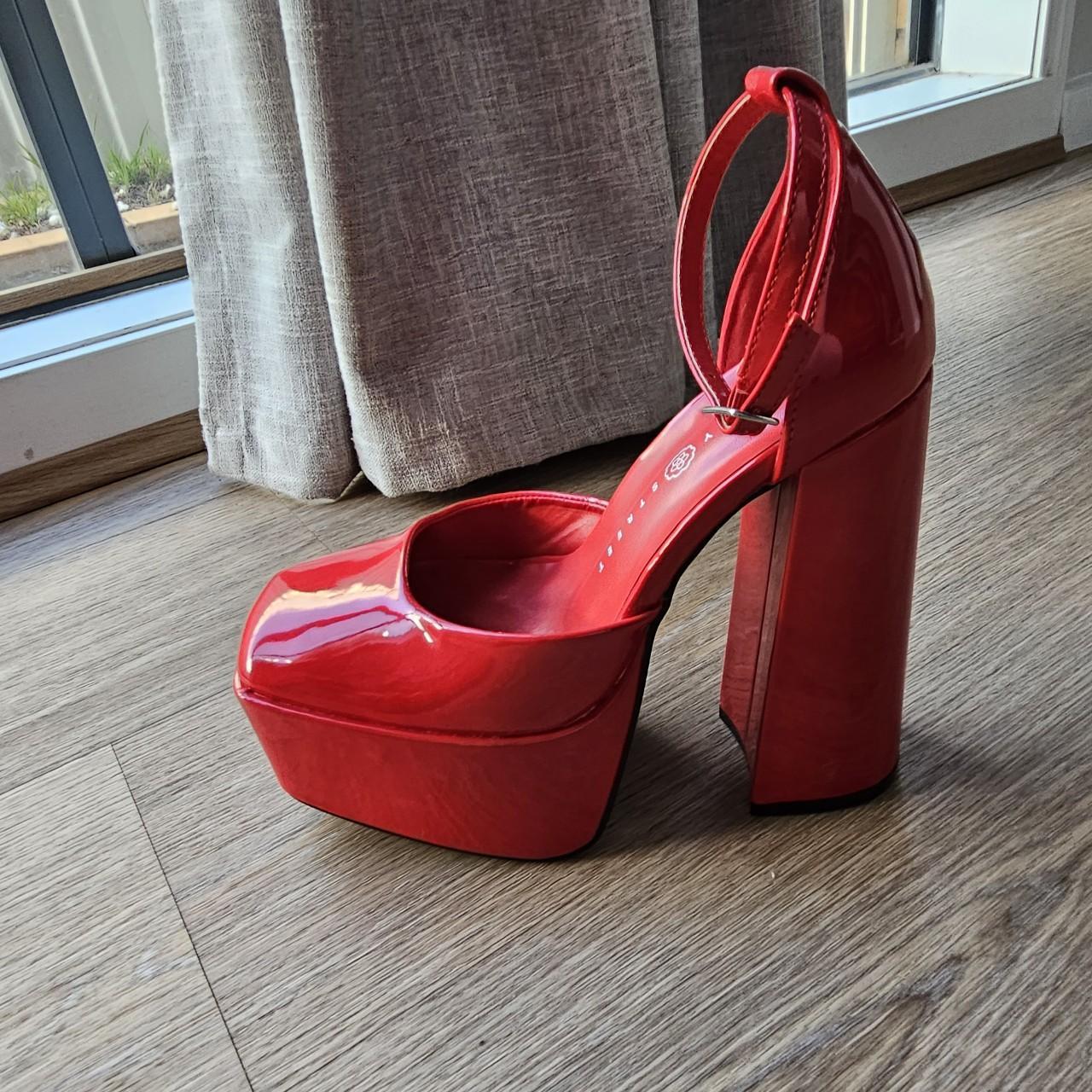 Red size aus 6 platform heels, brand new never worn - Depop