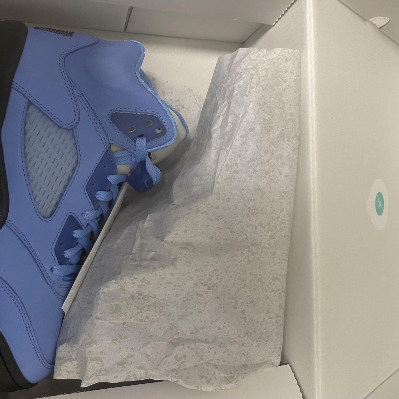 Jordan Men's Blue Trainers | Depop