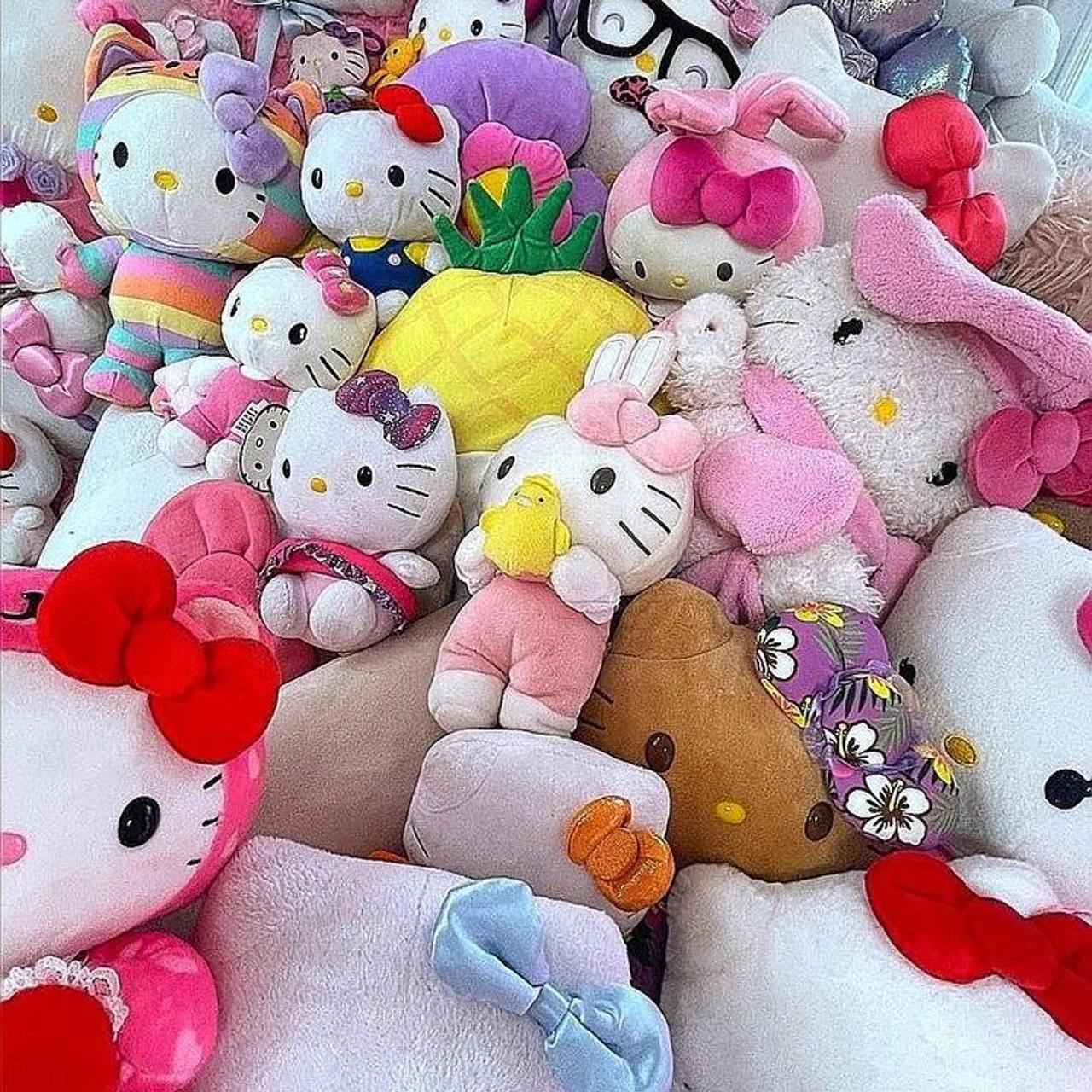 check out my page for sanrio plushies