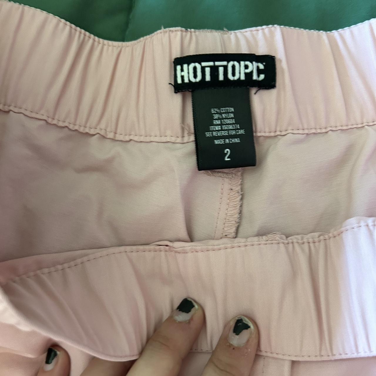 Size 2x cargo pants from hot topic - Depop