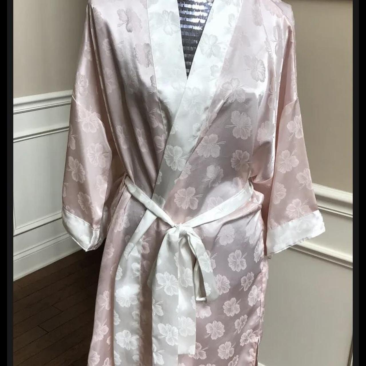 Vintage Victoria’s Secret Silky Pink Robe size (one... - Depop
