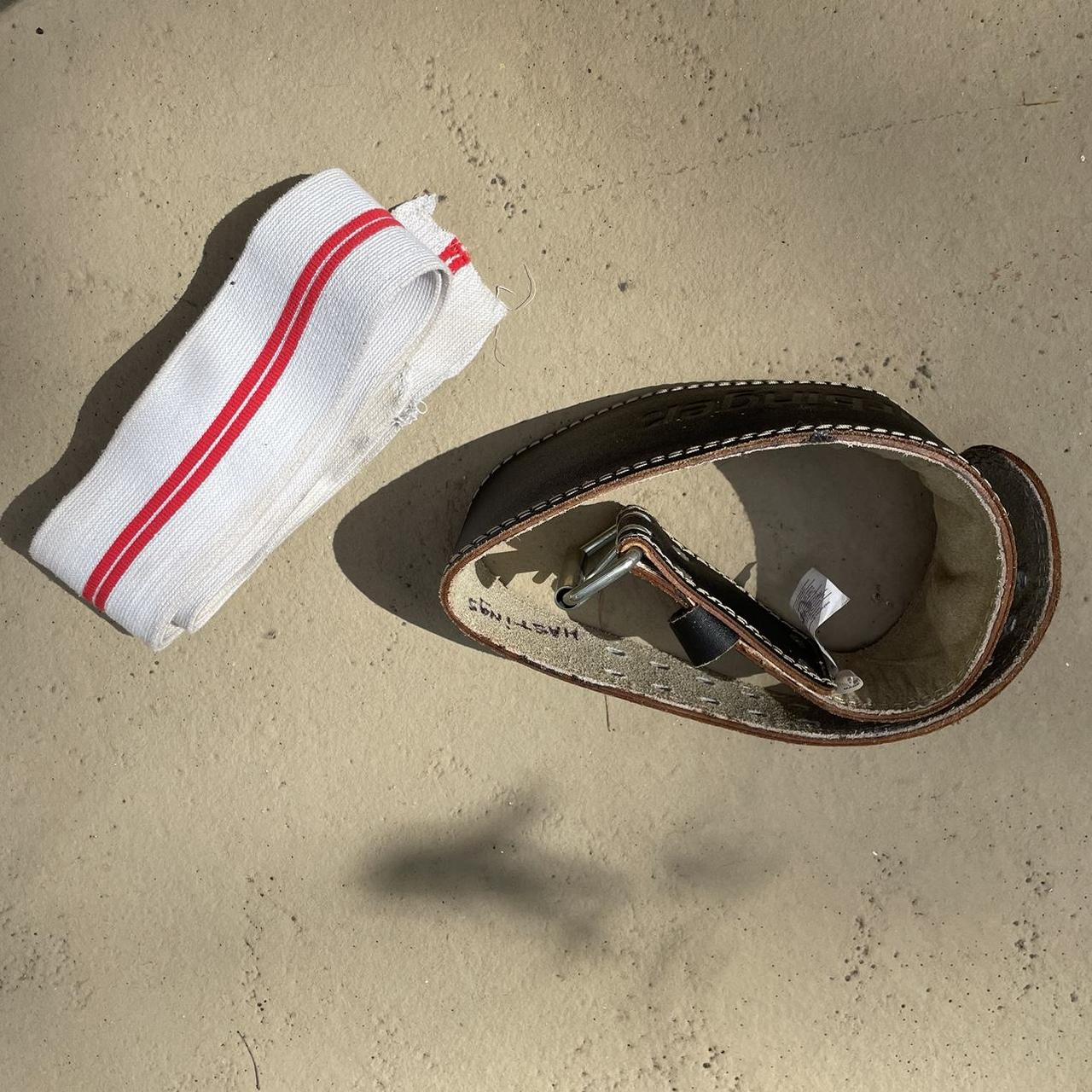 Weight Lifting Belt & Wraps Harbinger brand Size... - Depop