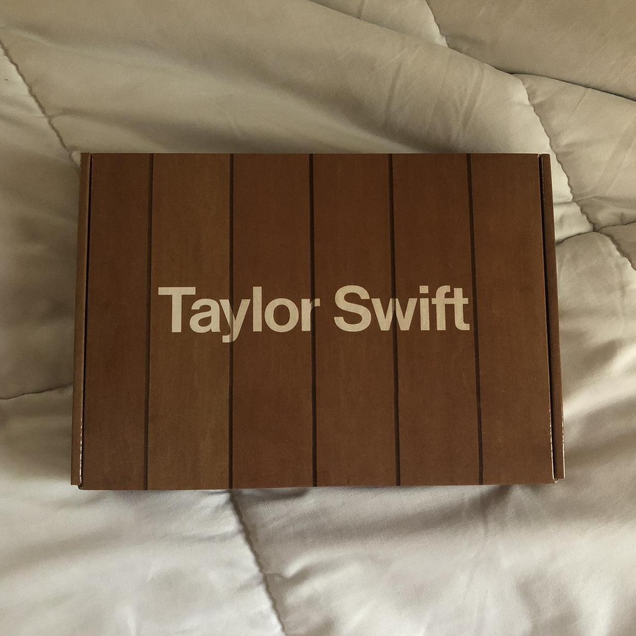 taylor swift official midnights cd clock! I got this... - Depop