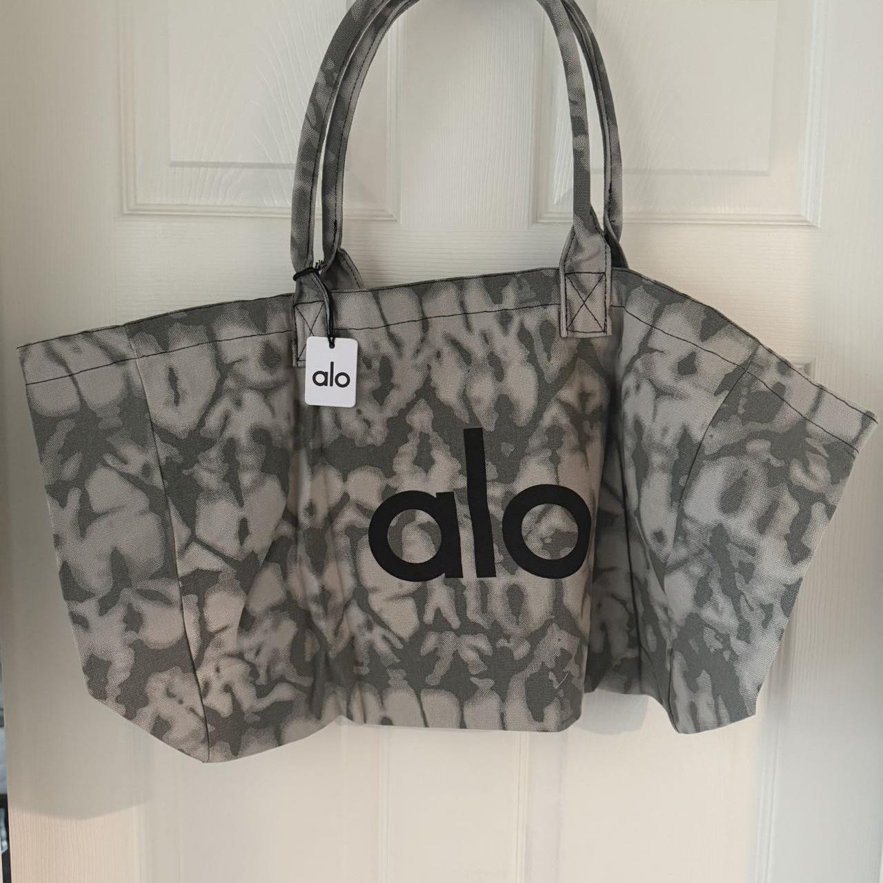Alo yoga tote bag brand new | Depop