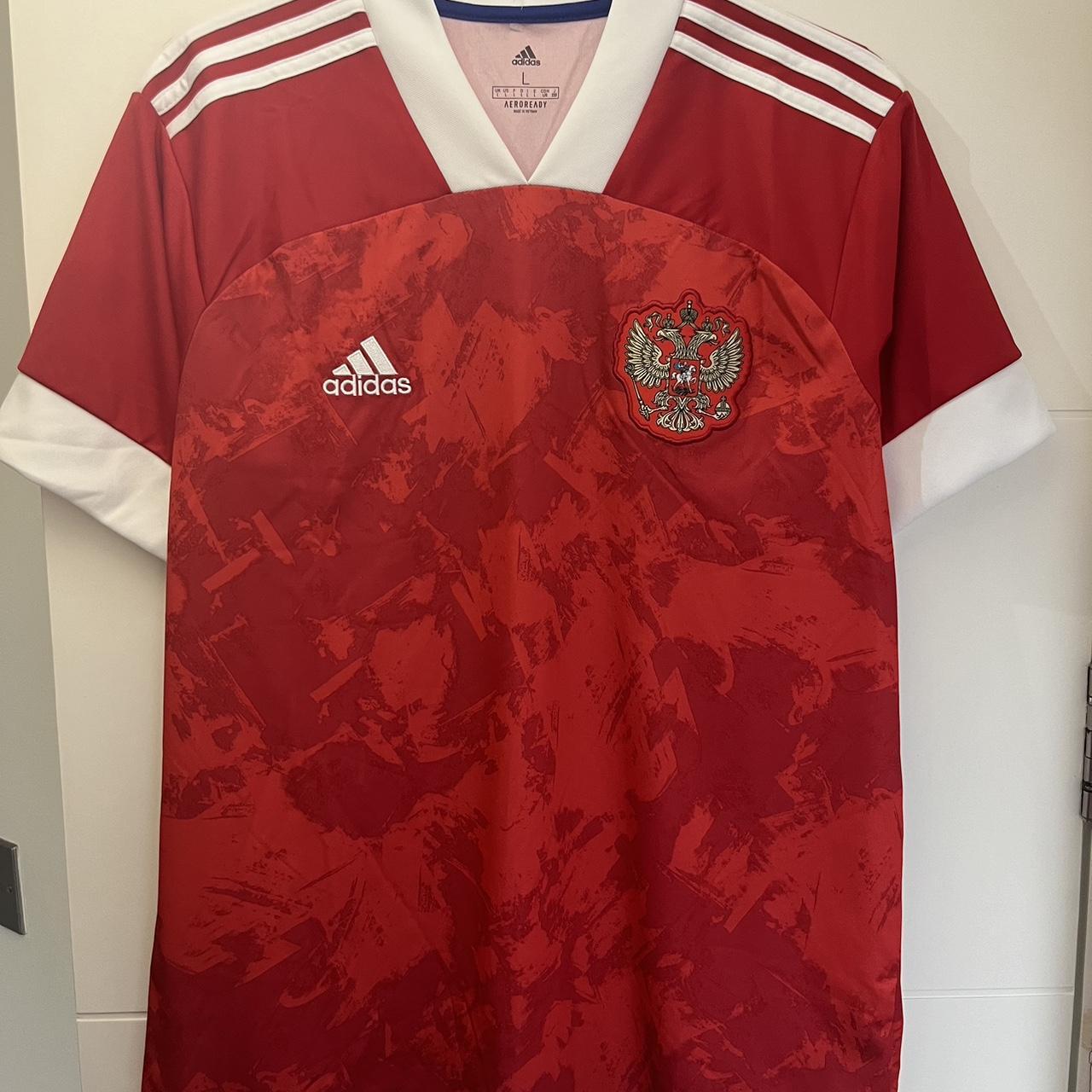 Russia Kit Size Large mens Very good condition Nice... - Depop