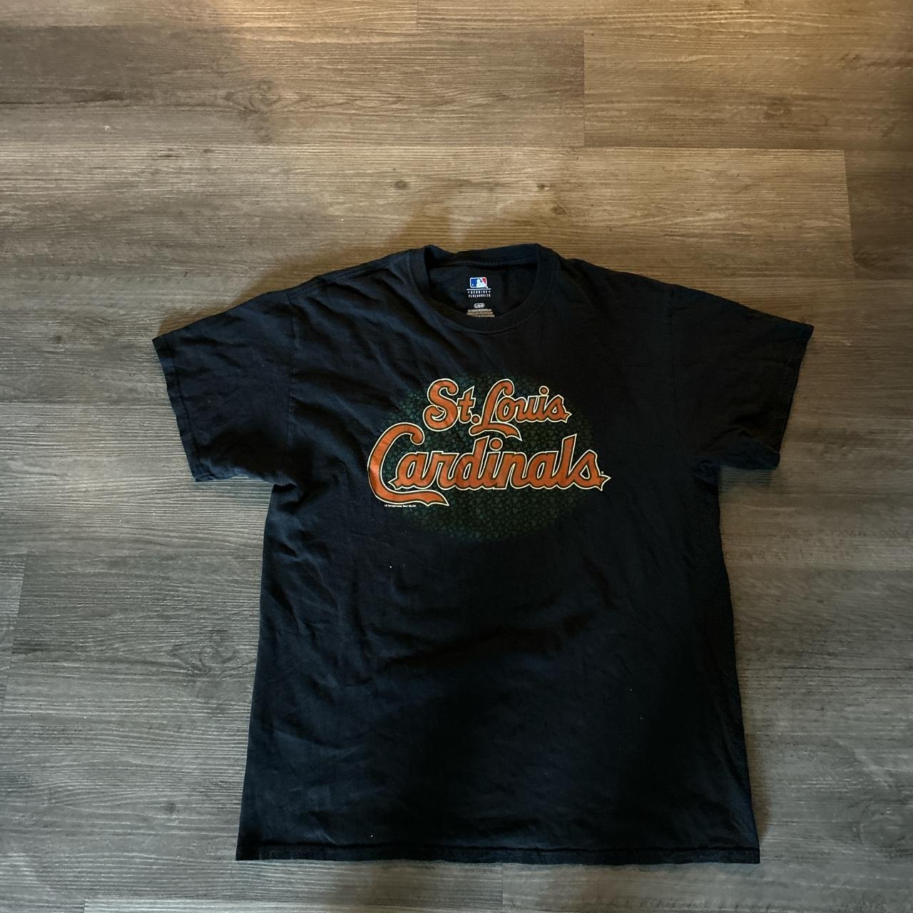 St Louis Cardinals Shirt Shirt Has Clovers On It... - Depop