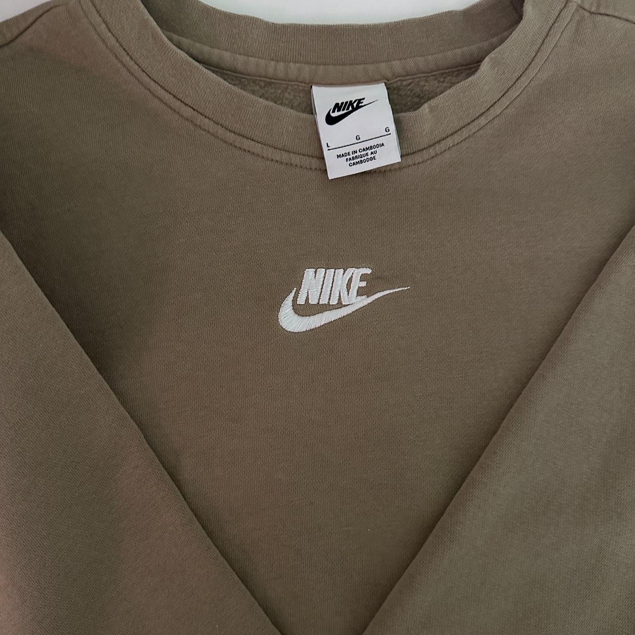 nike crewneck kids L/ womens S #nike #nikepro... - Depop
