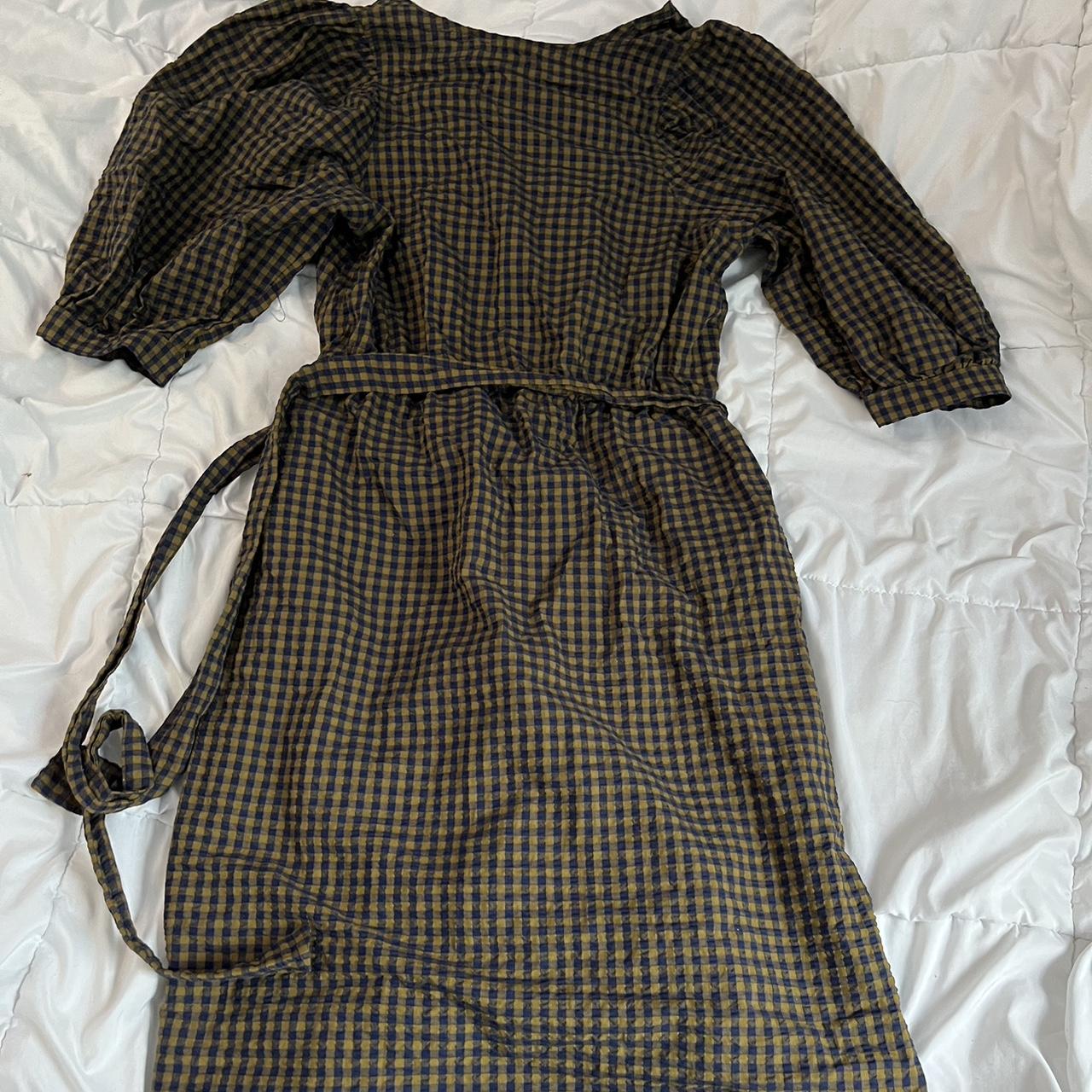 Retro Vintage Style Checkered House Wife... - Depop