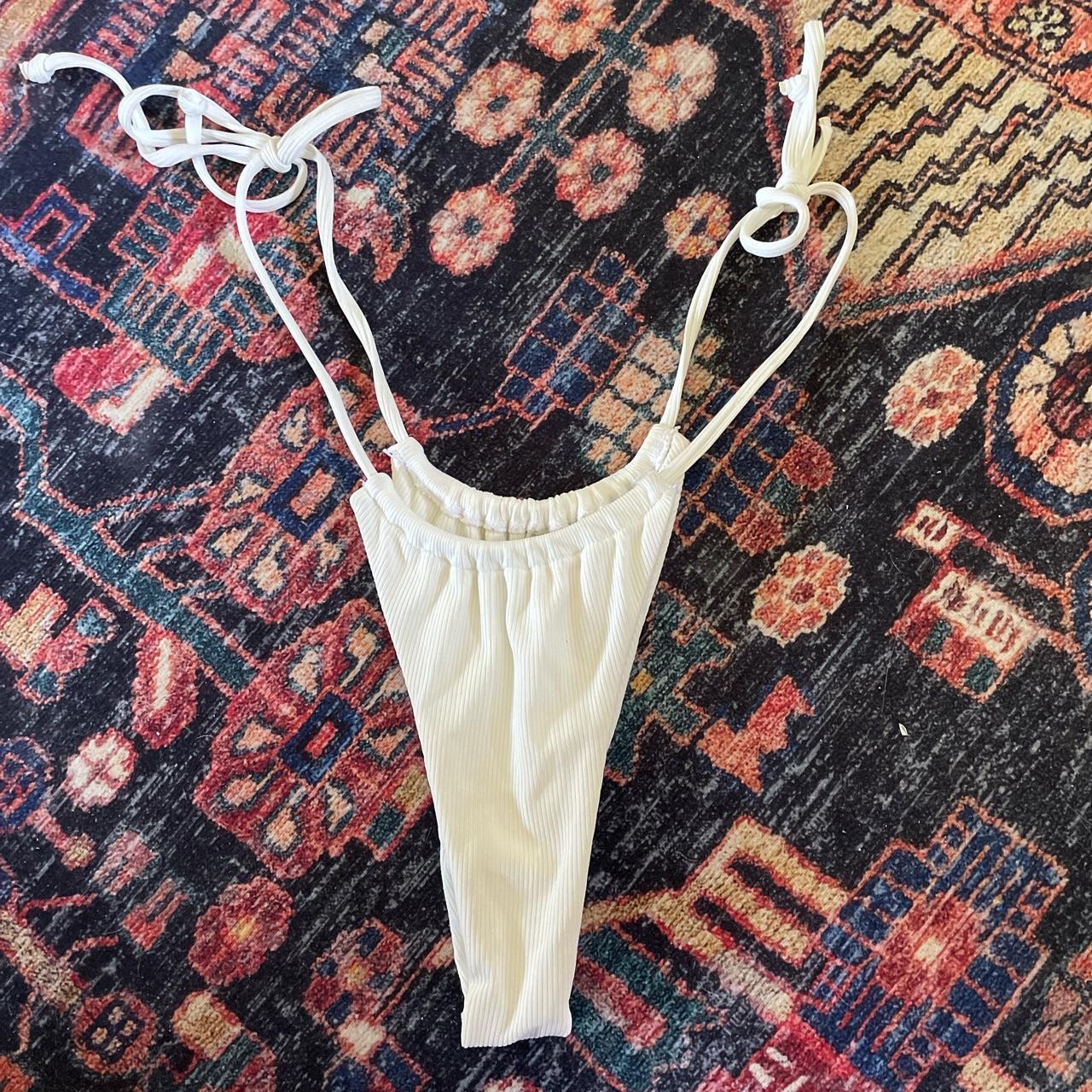 ZAFUL Women's White Bikinis-and-tankini-sets | Depop
