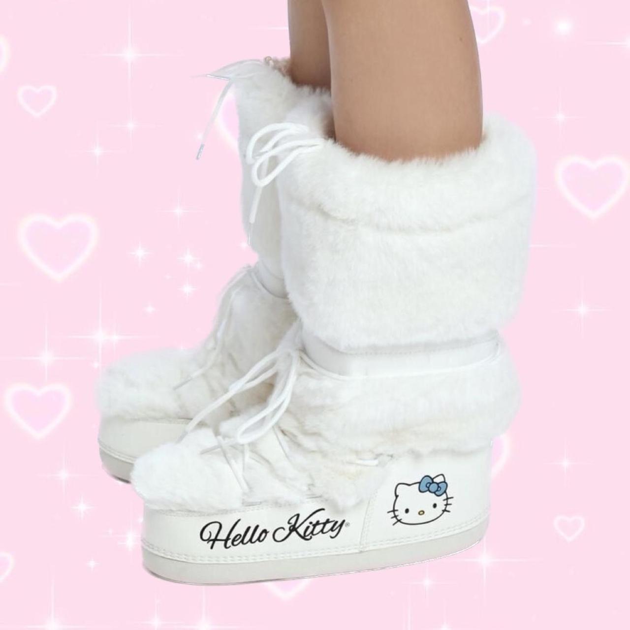 HELLO KITTY MOON BOOTS FOREVER 21 BRAND NEW IN... | Depop