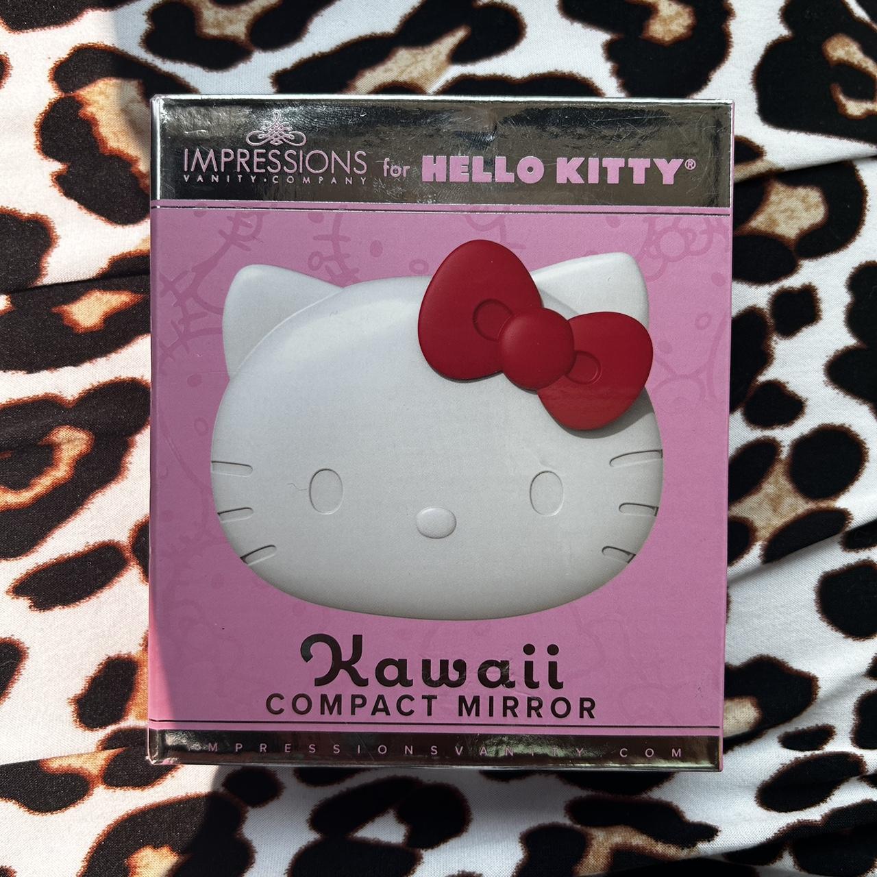 hello kitty compact mirror - Depop