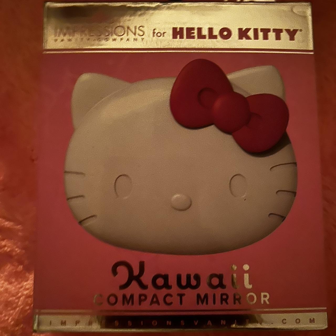 Hello kitty compact - Depop