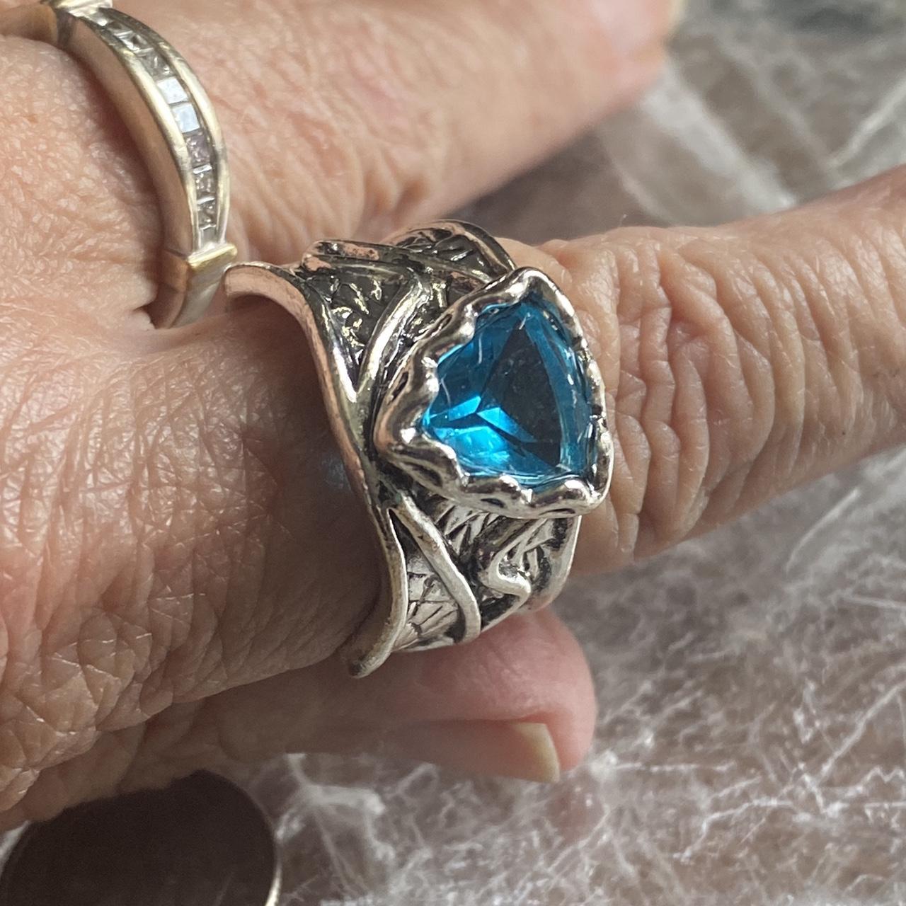 Silver Aqua Crystal Artsy ring size 9 Bundle 2 or... - Depop
