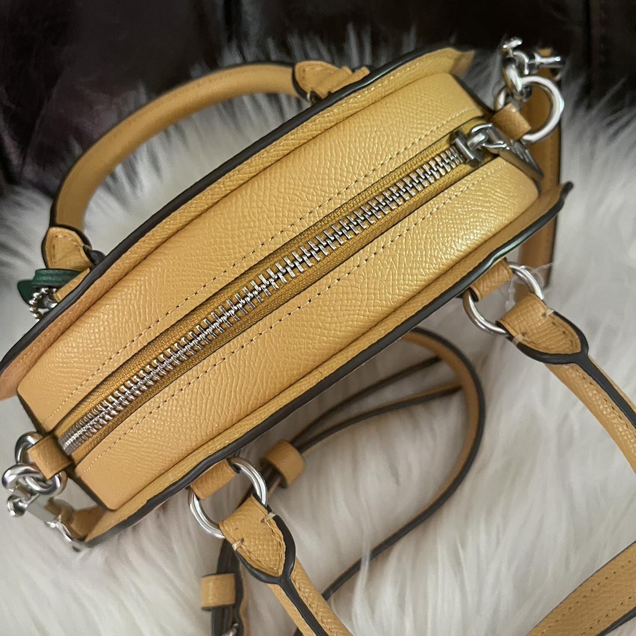 NWT Coach lemon crossbody bag cr251 New with tags... | Depop