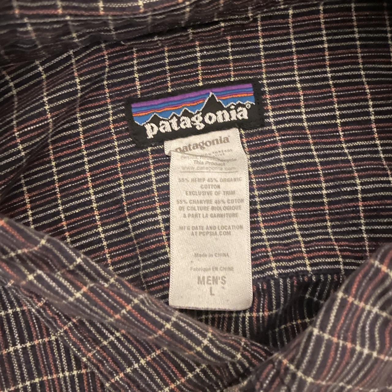 Patagonia Patterned Button Up - Depop