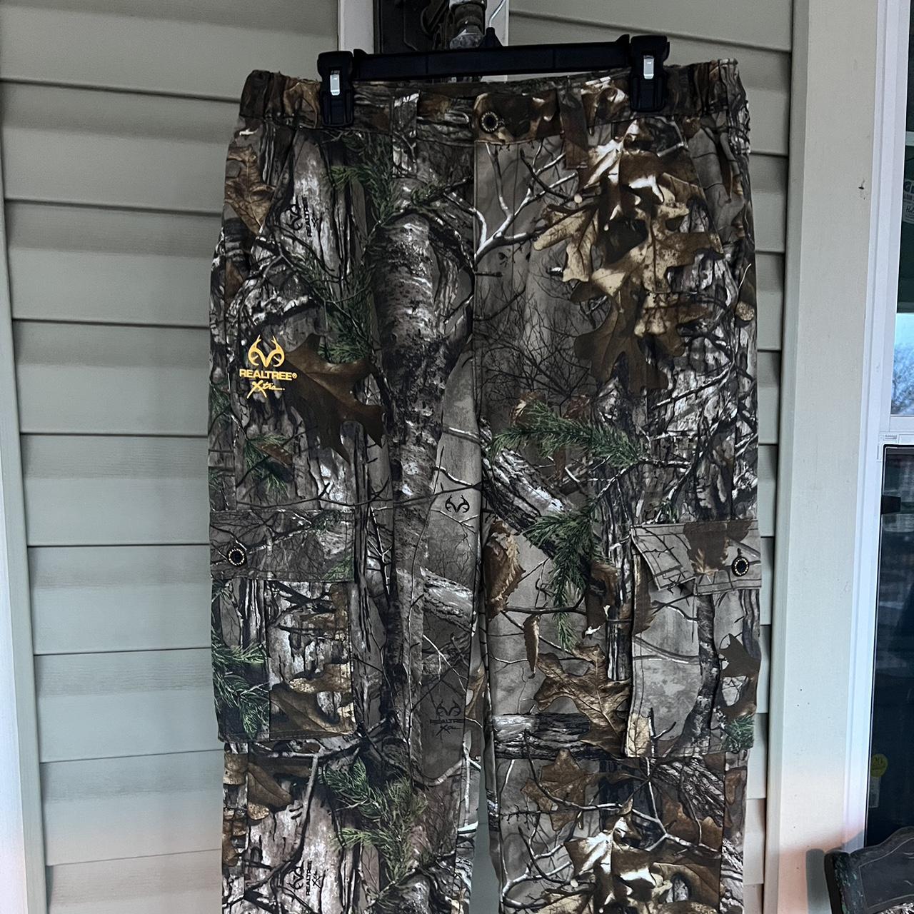 Realtree Pants 32-34 M Camo Cargo Real Tree Stretch... - Depop