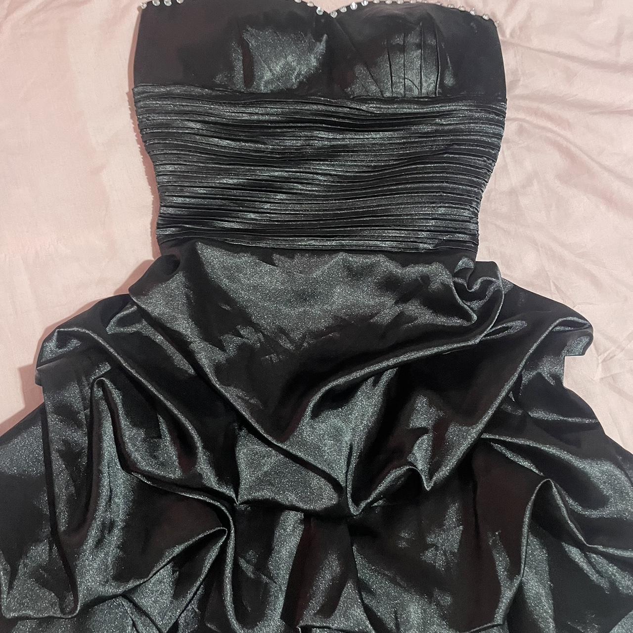 GORGEOUS 2000s black prom dress with padded cups and... - Depop