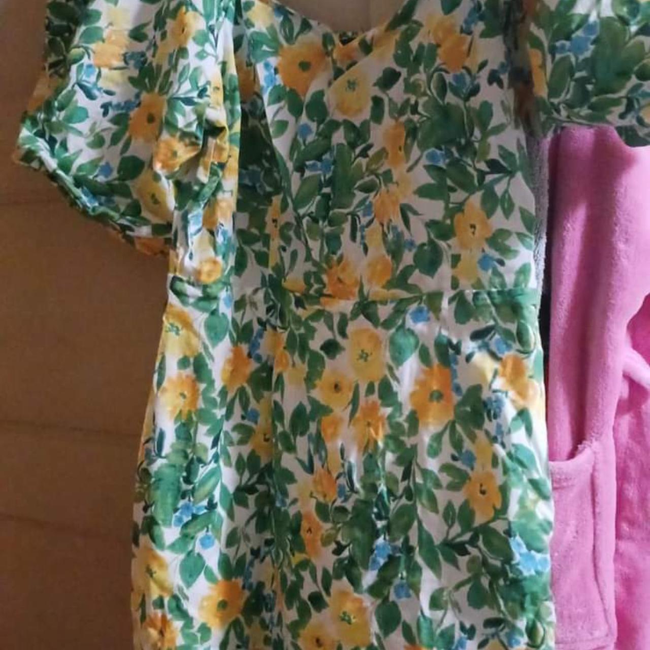 Milk and tea dress size large so pretty no flaws - Depop