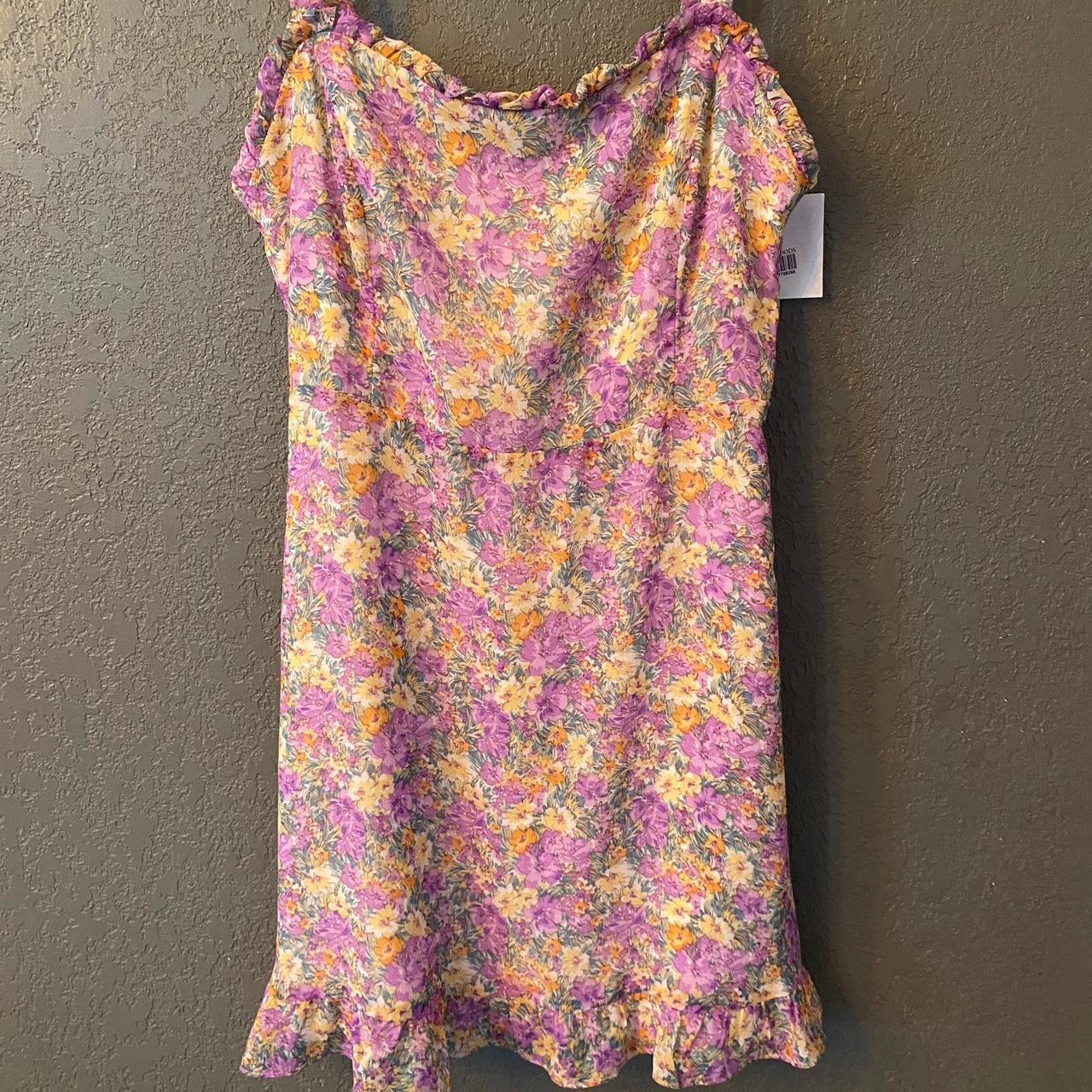 Lush floral above the knee dress. Zipper back. Super... - Depop