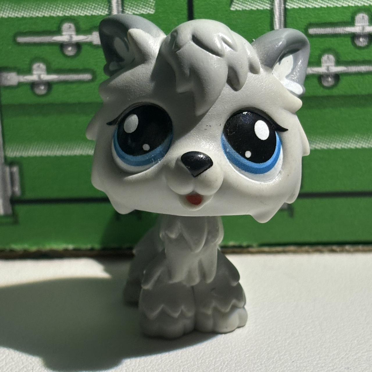 Grey Wolf Dog Littlest Pet Shop #G7 #20 #LPS DM FOR... | Depop