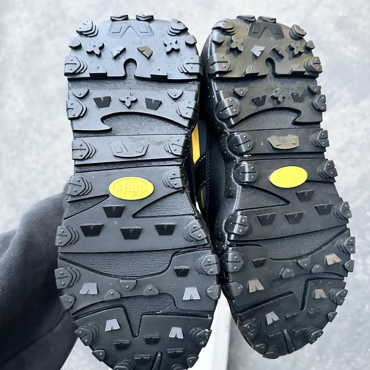 Clint’s Shoes - Depop