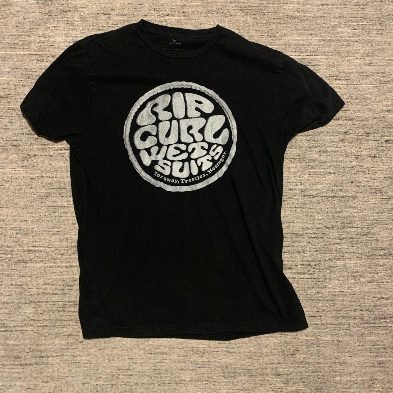 Sweet rip curl tee w big bubble design 🌊🏄‍♂️💦 #rip-curl... - Depop