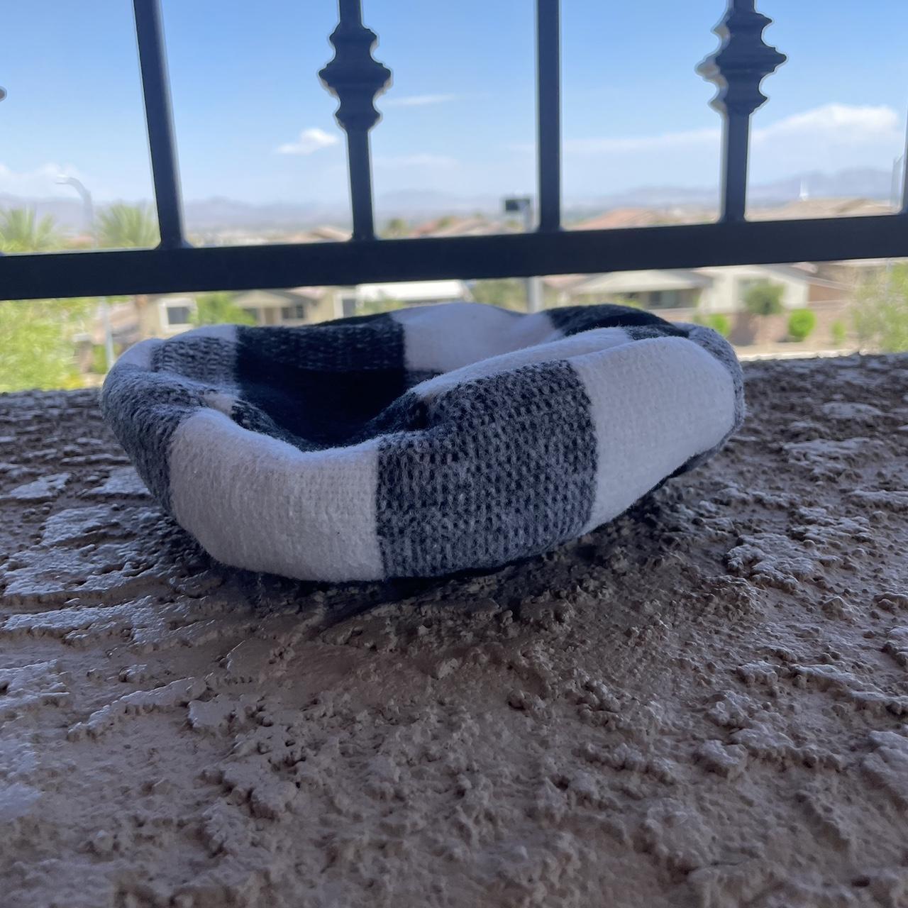 Plaid barre/hat, amazing condition, easy to style - Depop