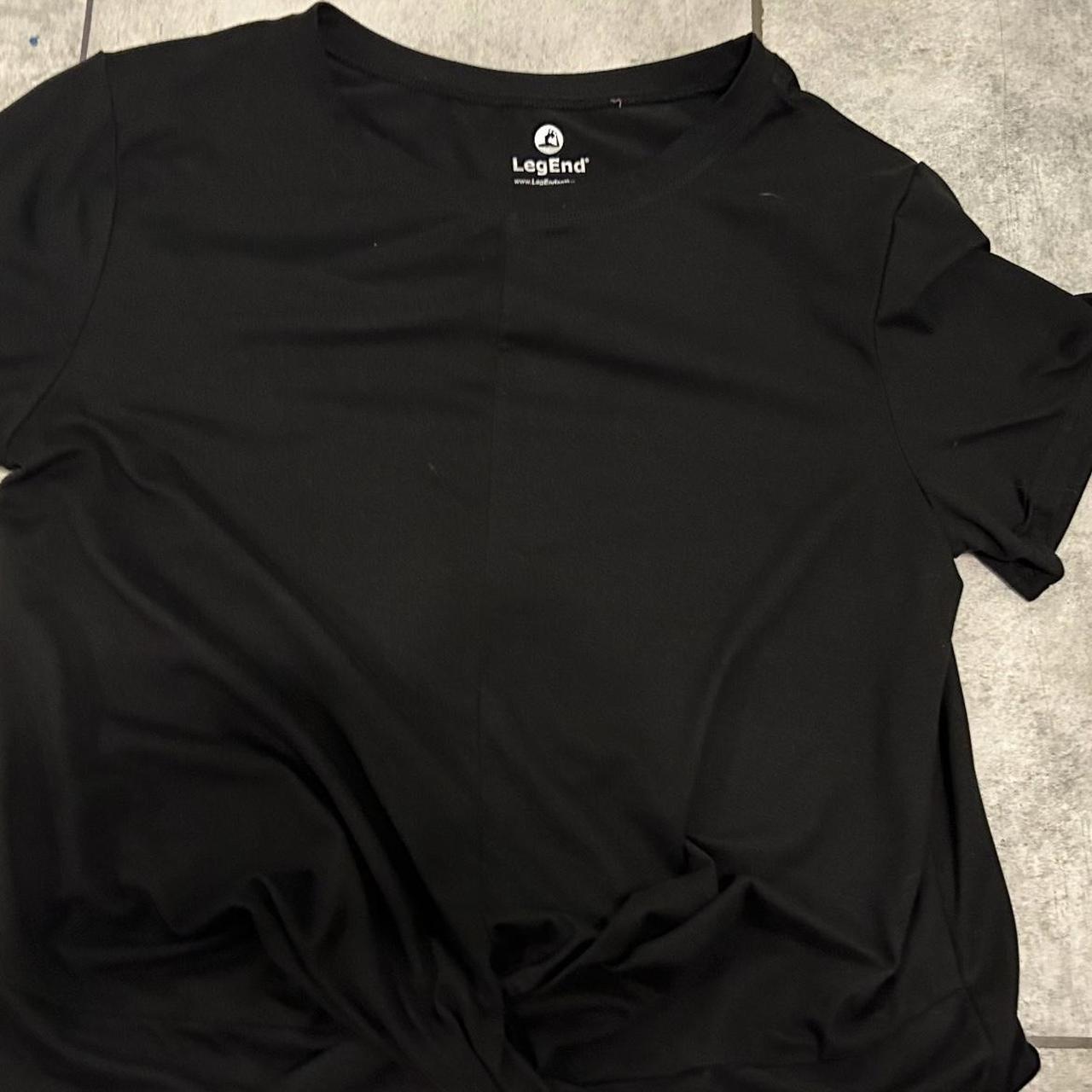 Black workout shirt - Depop