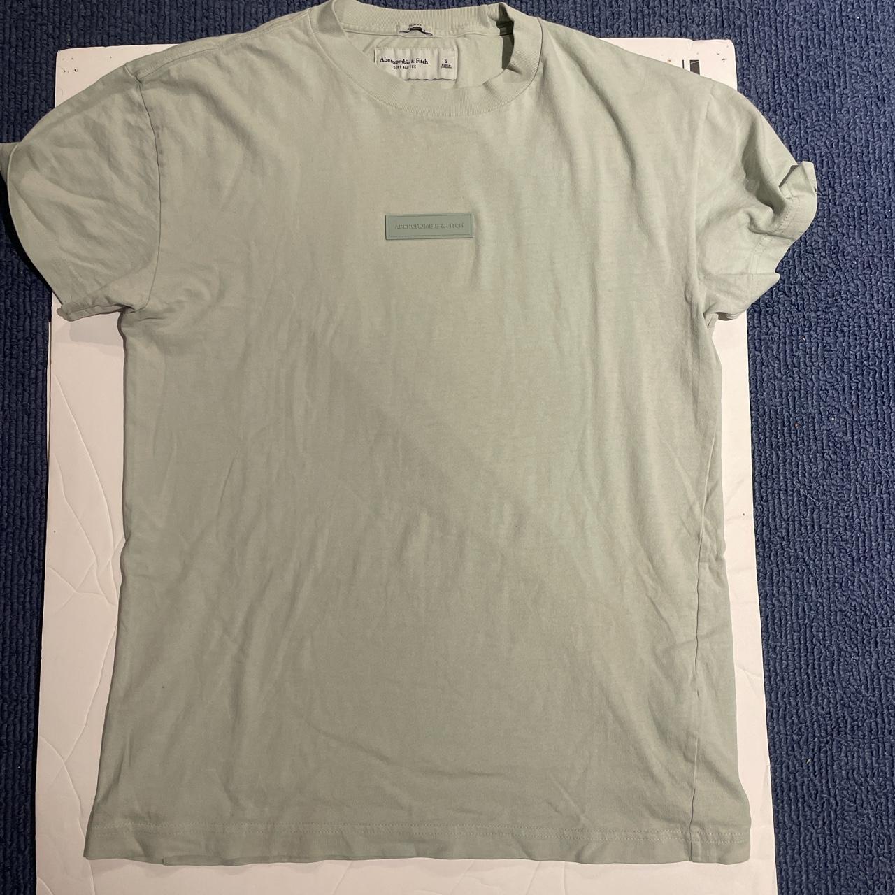 Abercrombie & Fitch Men's Green T-shirt | Depop
