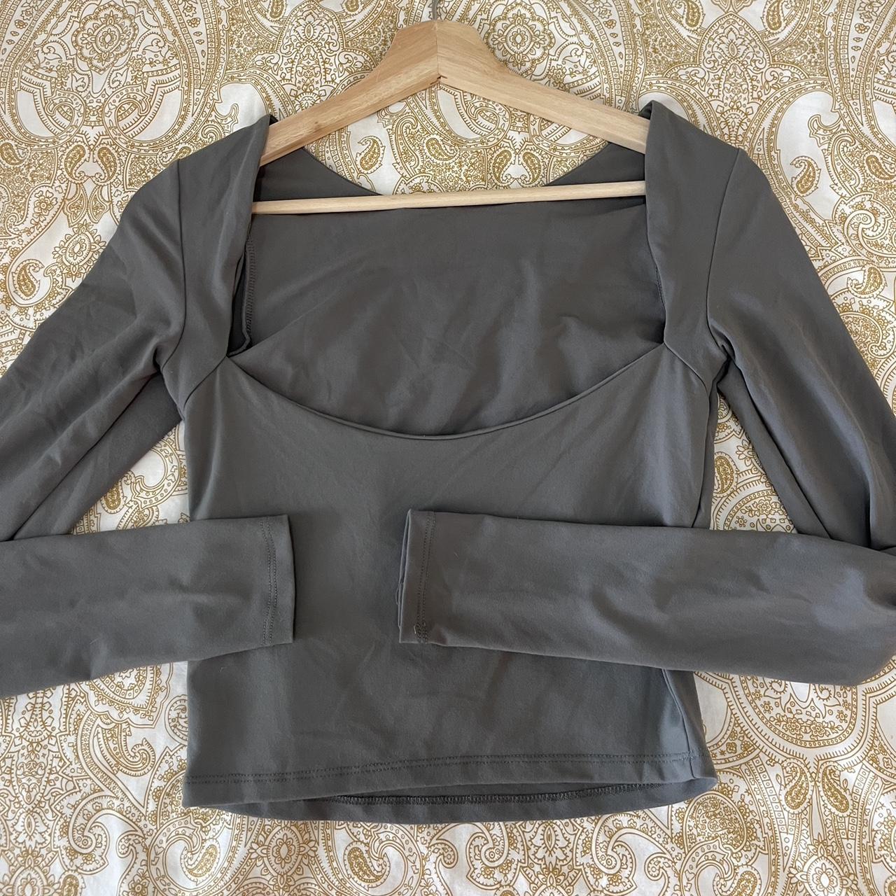 Glassons long sleeve backless top $10 Tags on back... - Depop