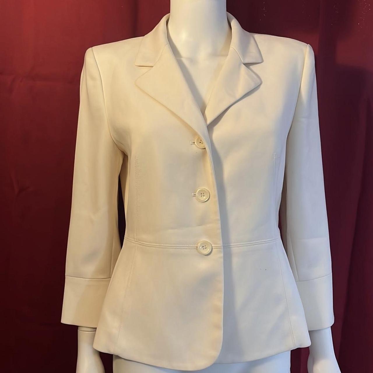 Le Suit Women's Tailored-jackets | Depop