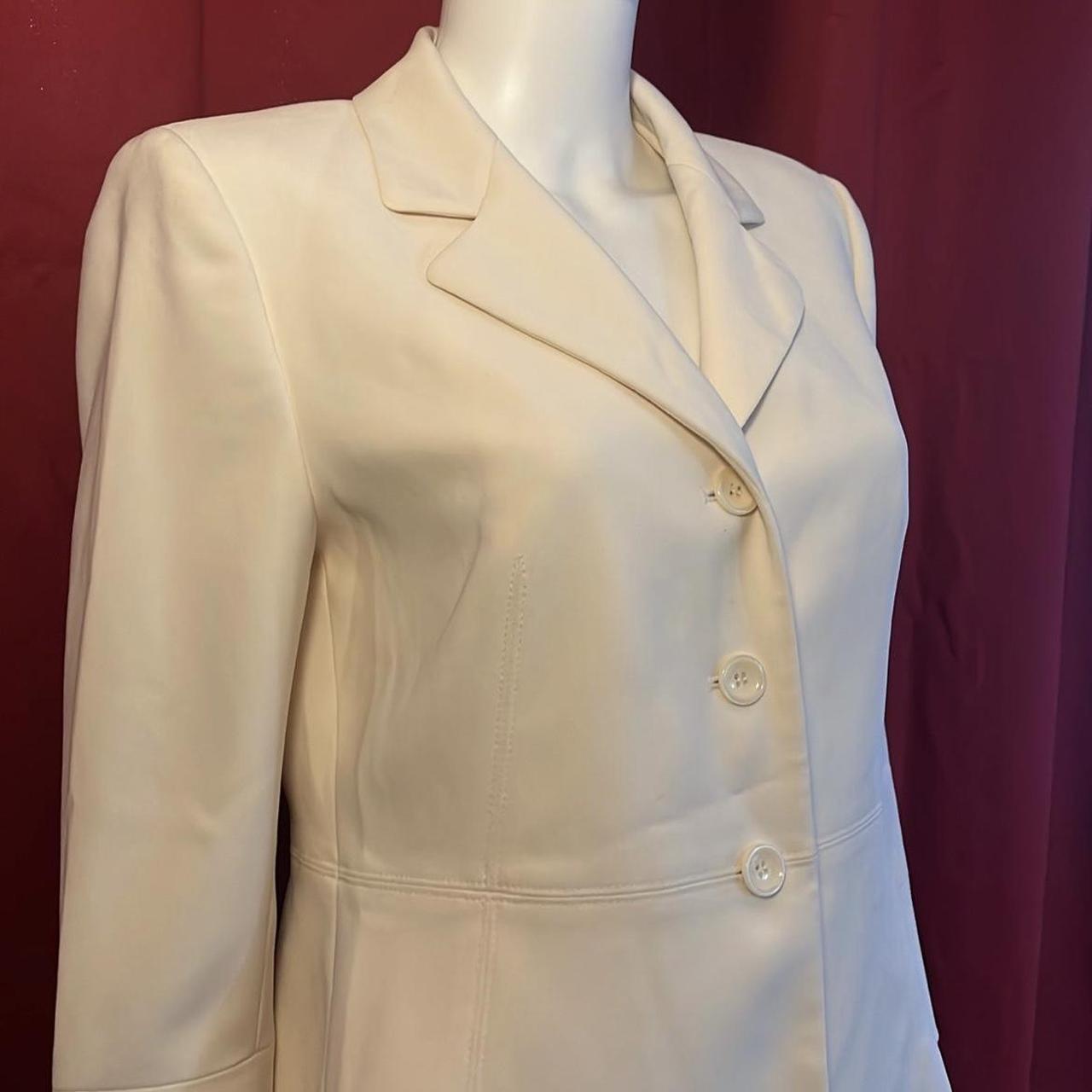 Le Suit Women's Tailored-jackets | Depop