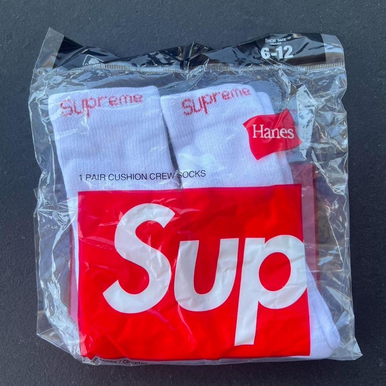 Supreme Socks 1 Pair (White) - Depop